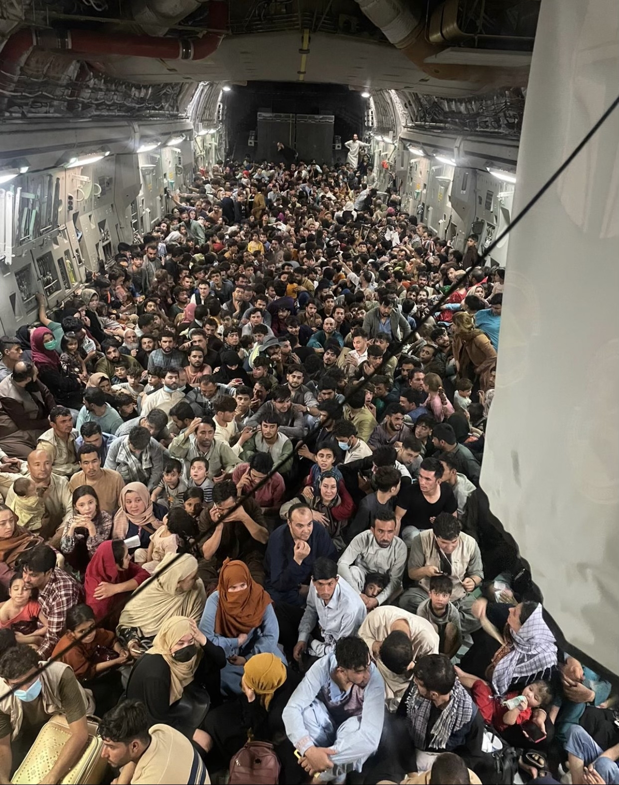 It Really Was 800+ Afghans on That Plane. They Forgot to Count the Kids ...